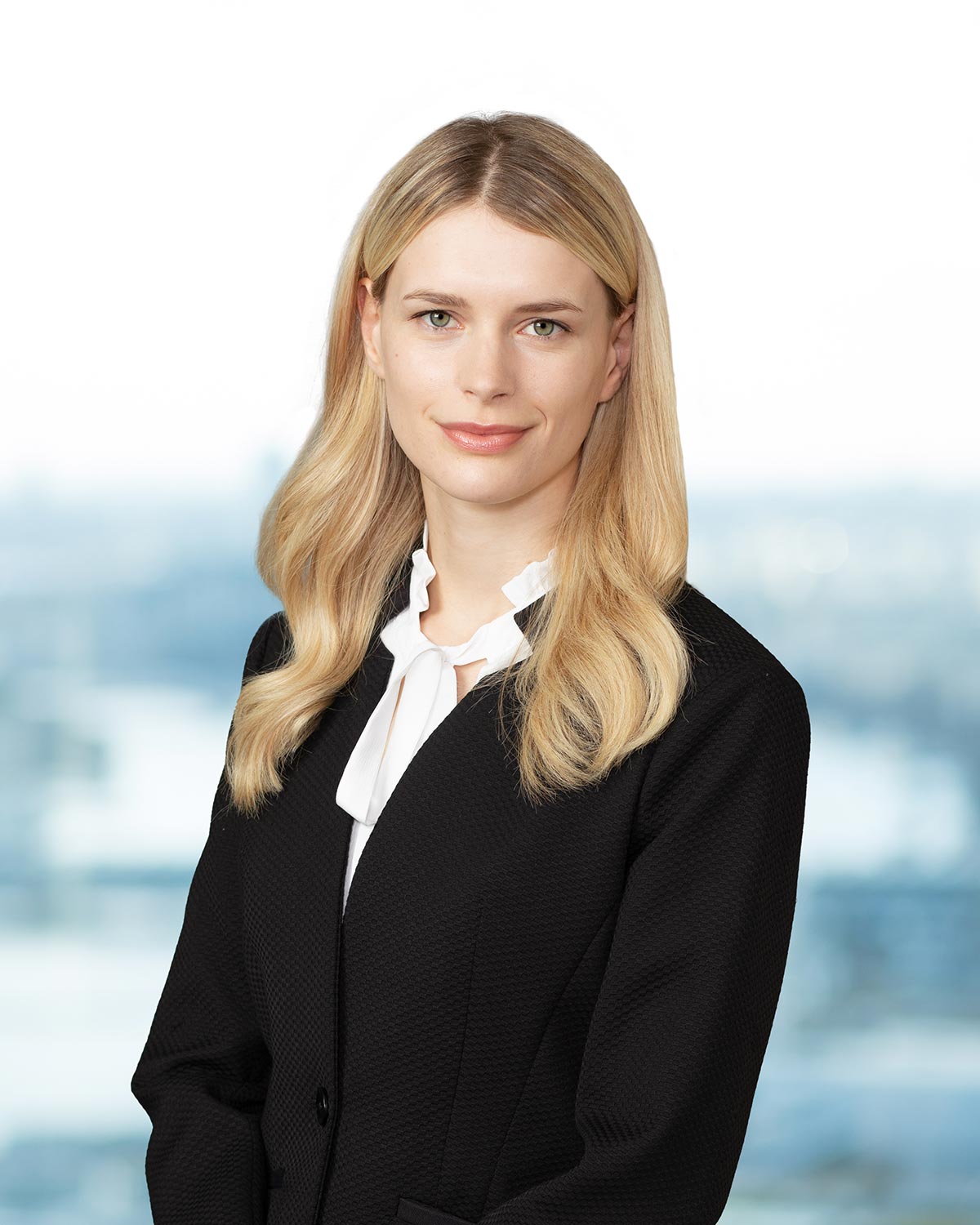 Francesca Bell | People | Vinson & Elkins LLP