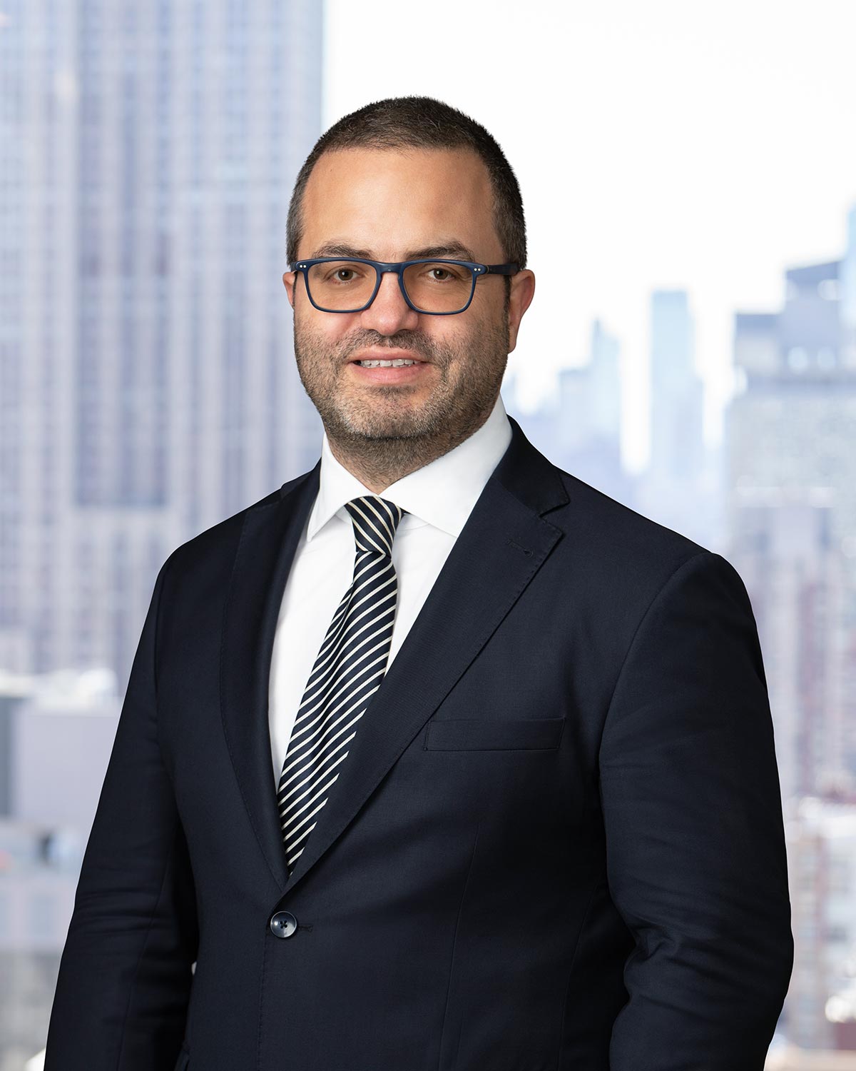 Sebastian Tiller | People | Vinson & Elkins LLP